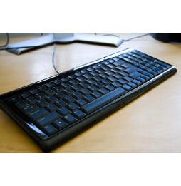 Clavier Logitech Ultra-Flat Keyboard prix Maroc