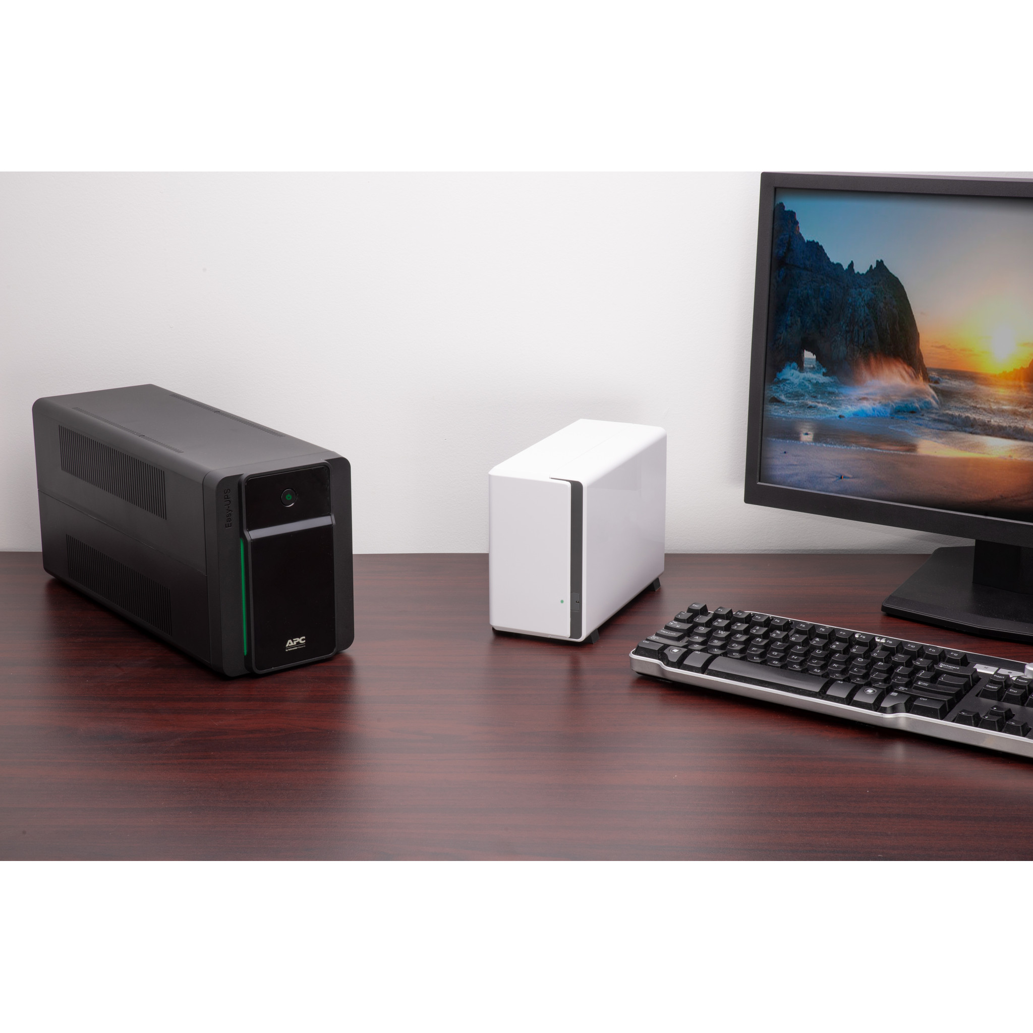 Onduleur Line-interactive APC Easy UPS BVX2200LI - 1200 W / 2200 VA - 6 ...